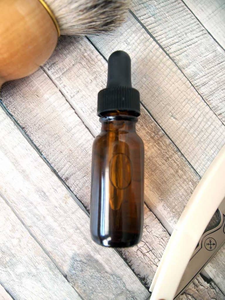 The Easiest, Natural DIY Aftershave for Men (with Aloe and Essential ...